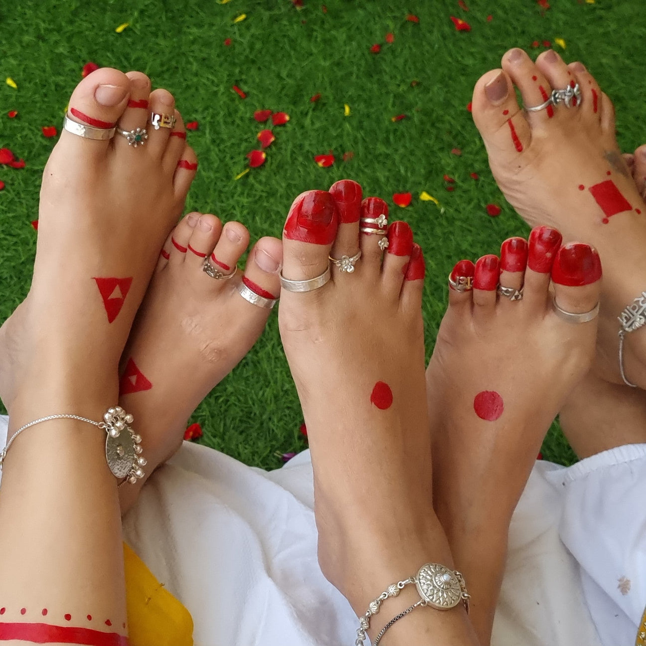 92.5 Silver Toe rings/ Minimalist & Trendy Designs for everyday wear ...